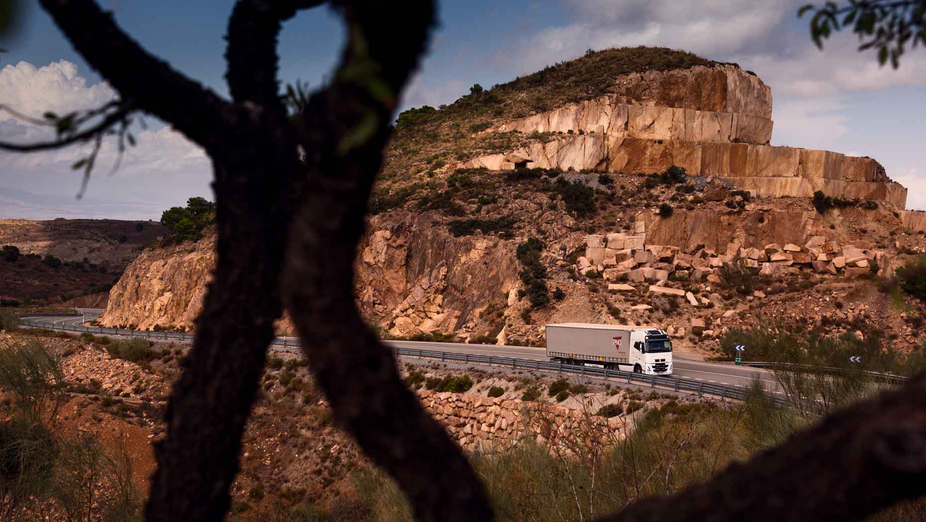 On the road undercover | Volvo Trucks