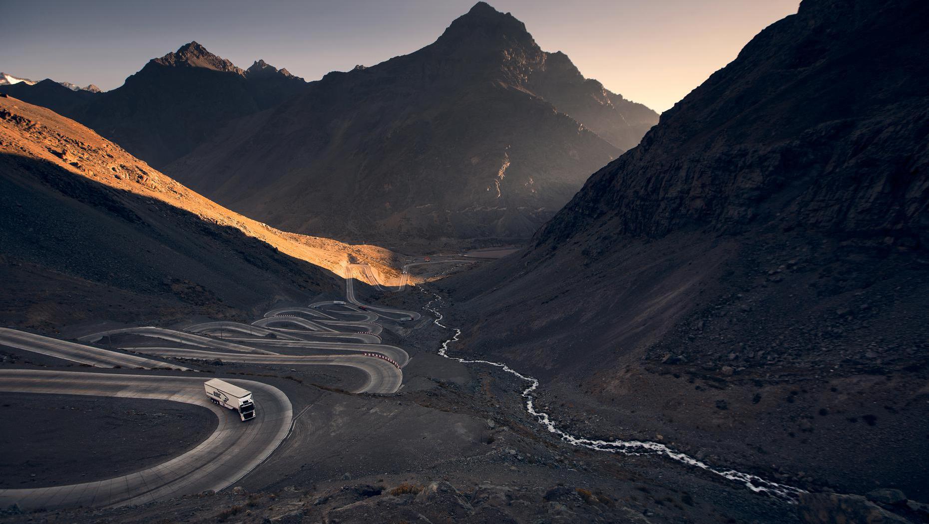 Chile’s most dangerous road | Volvo Trucks Magazine