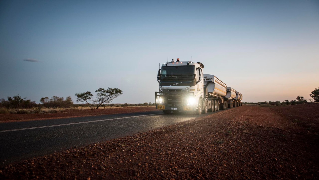 175 tonne road train in Australia | Volvo Trucks Magazine